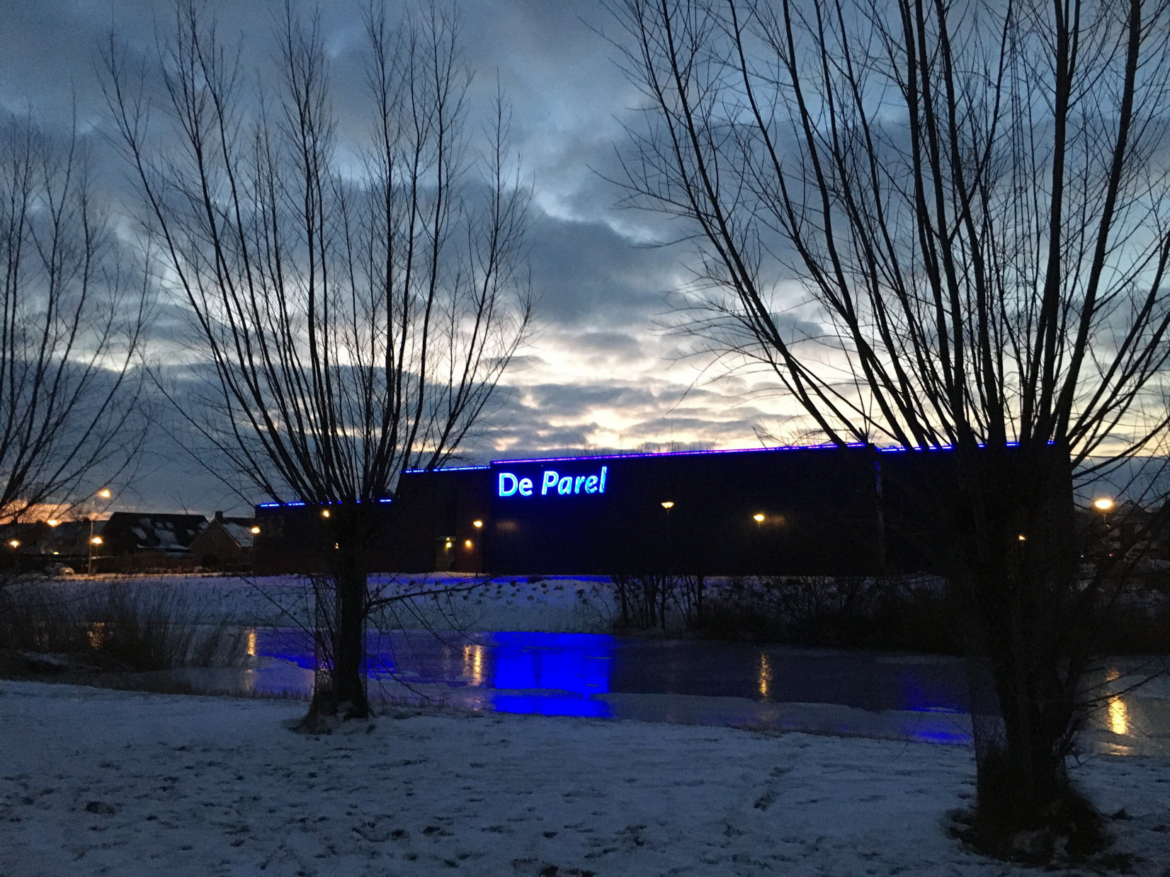 Trouwlocatie Zalencentrum De Parel Fijnaart in Fijnaart ...